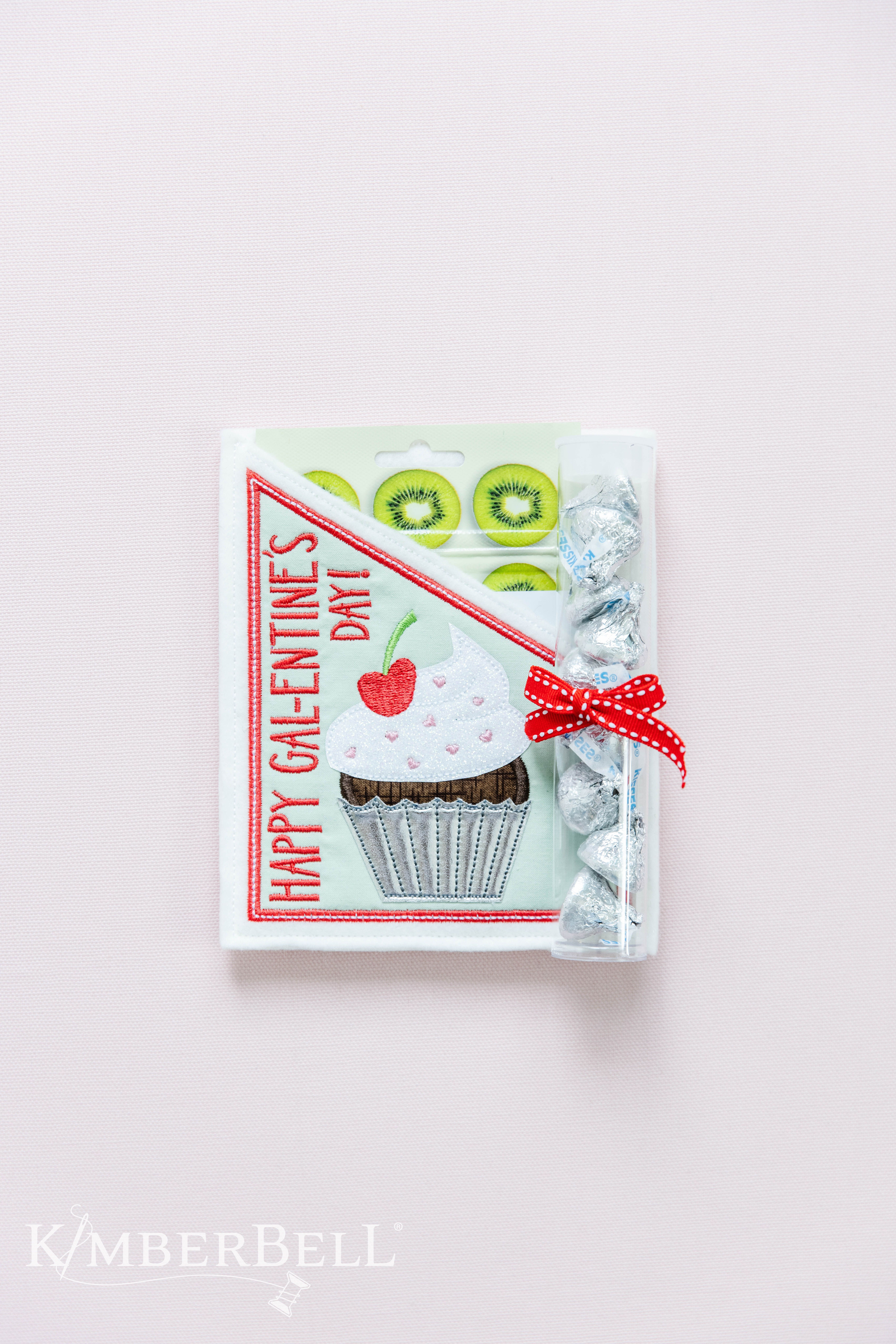 14 Machine Embroidery Projects for Valentine's Day (Plus FREE Designs ...